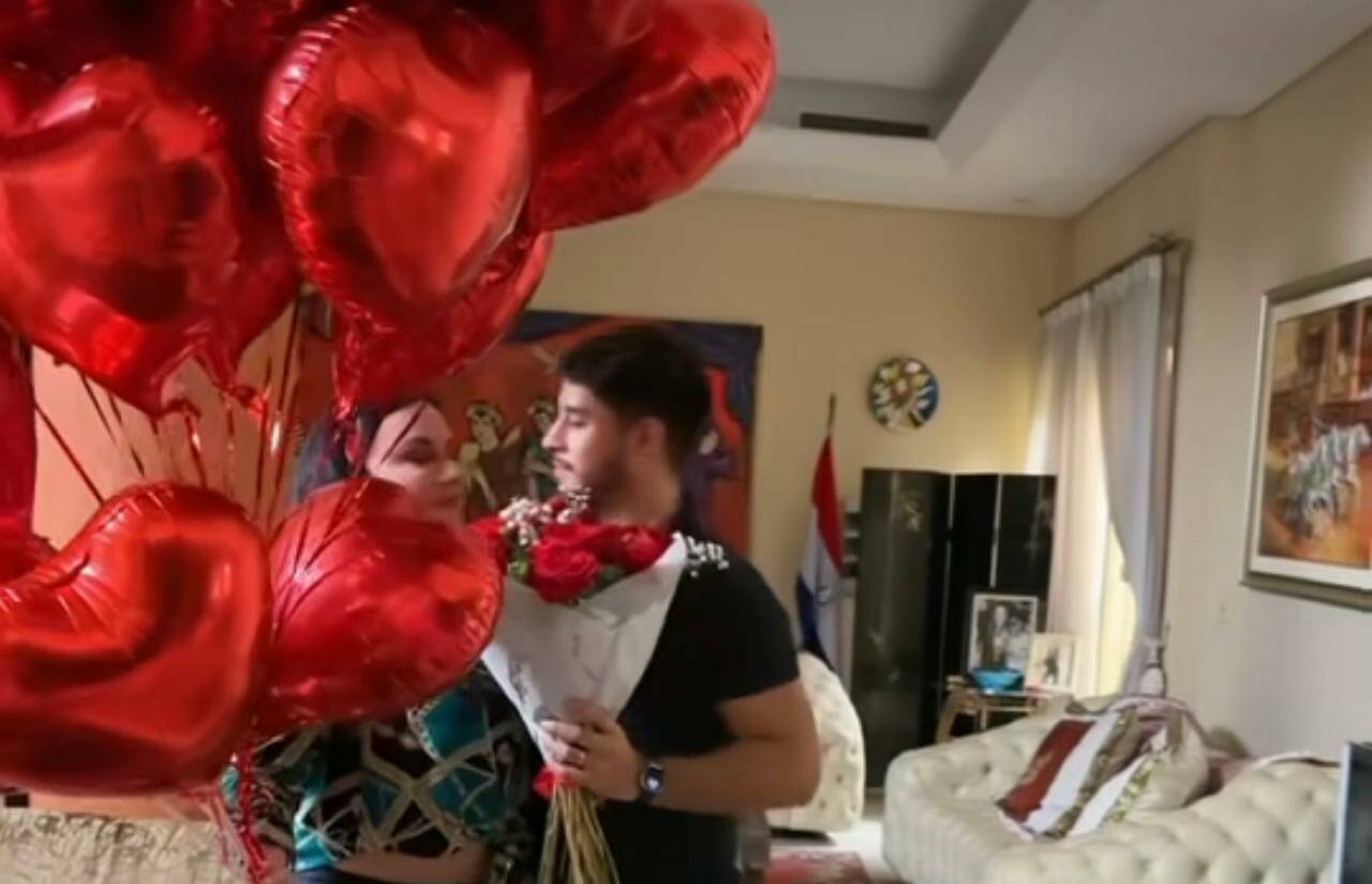 [VIDEO] ¡Okyyyy! ¡Mirá el detallazo del novio de Zuny!